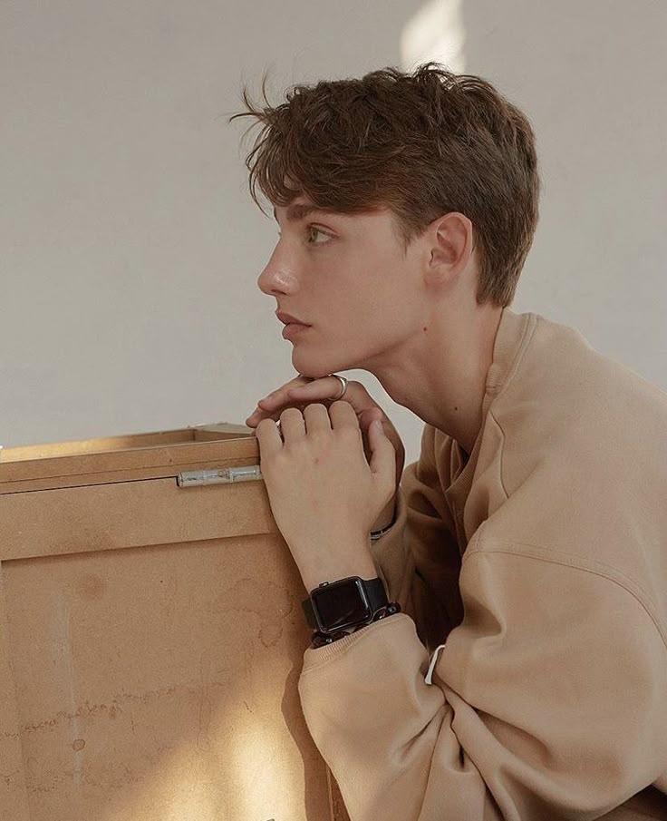 Short Middle Part Hair Men Straight, Haircut for men Ideas 120225143 ...